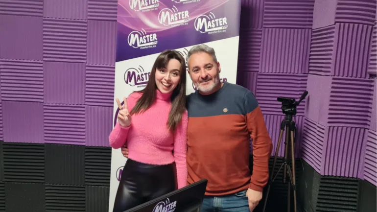 Entrevista Marina Galán " Malibú Con Piña (Remix)