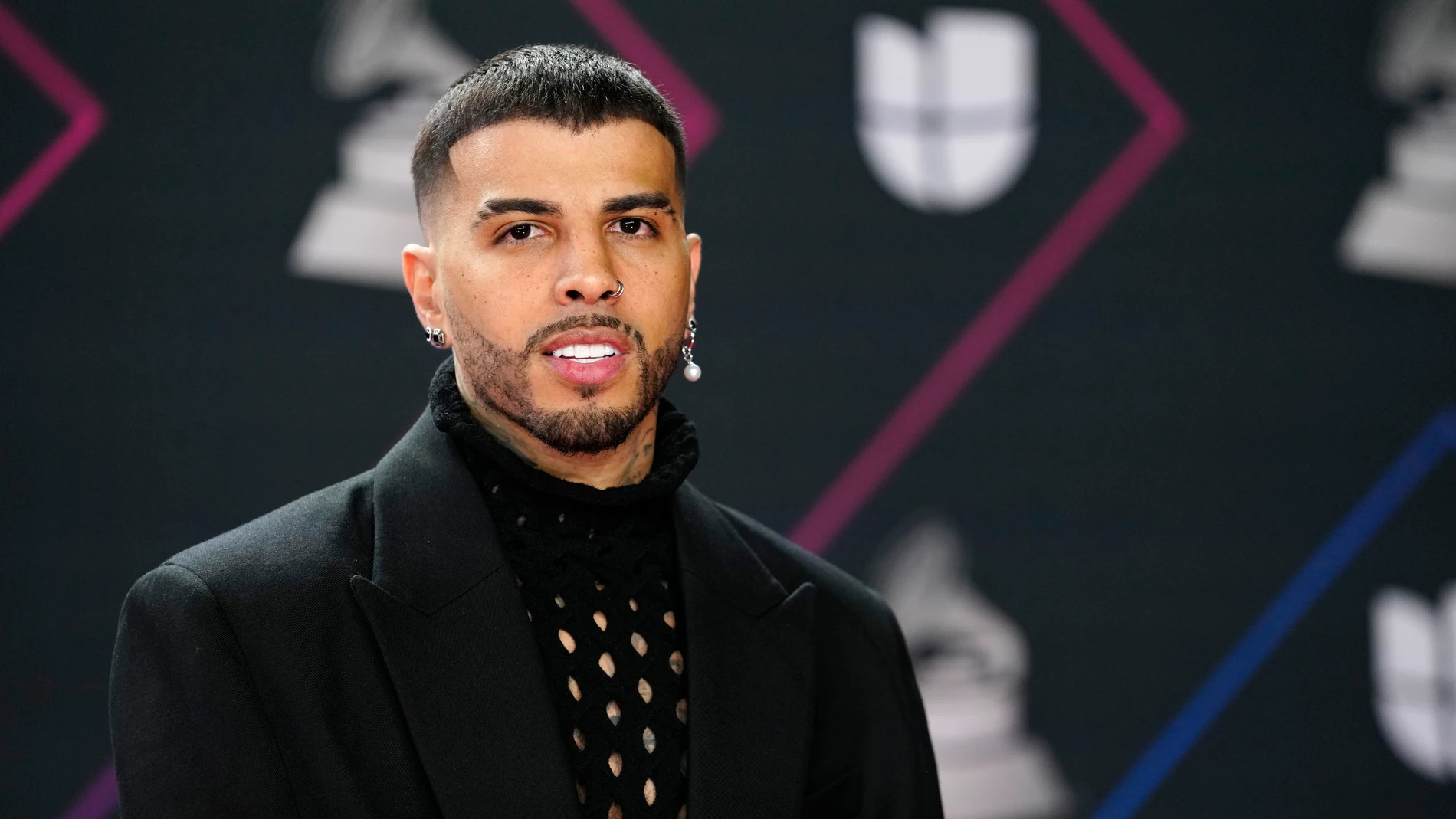 Rauw Alejandro anuncia nuevo disco MASTER FM